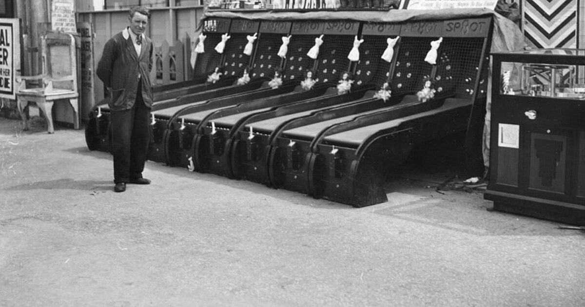 Showtown | The compelling story of Colonel Barker